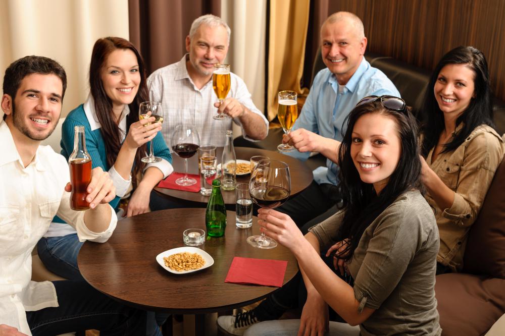 What is Cocktail Hour? (with pictures)