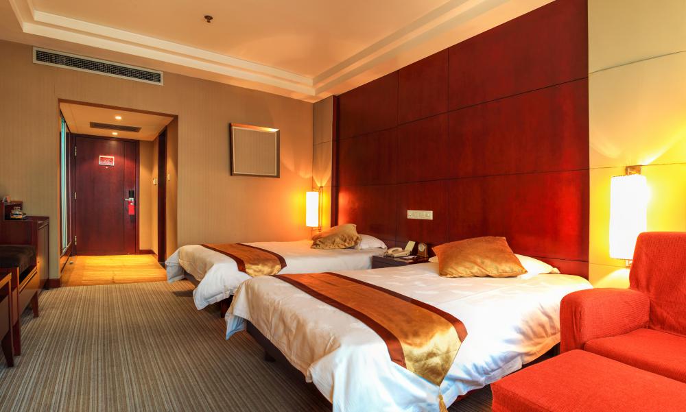 What is an Ice Bucket? (with pictures)