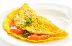 What are Some Different Types of Omelets? (with pictures)