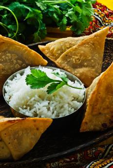 What is a Samosa? (with pictures)