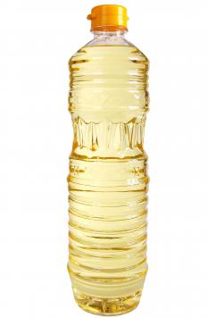 What is a Pre-Seasoned Skillet? (with pictures)