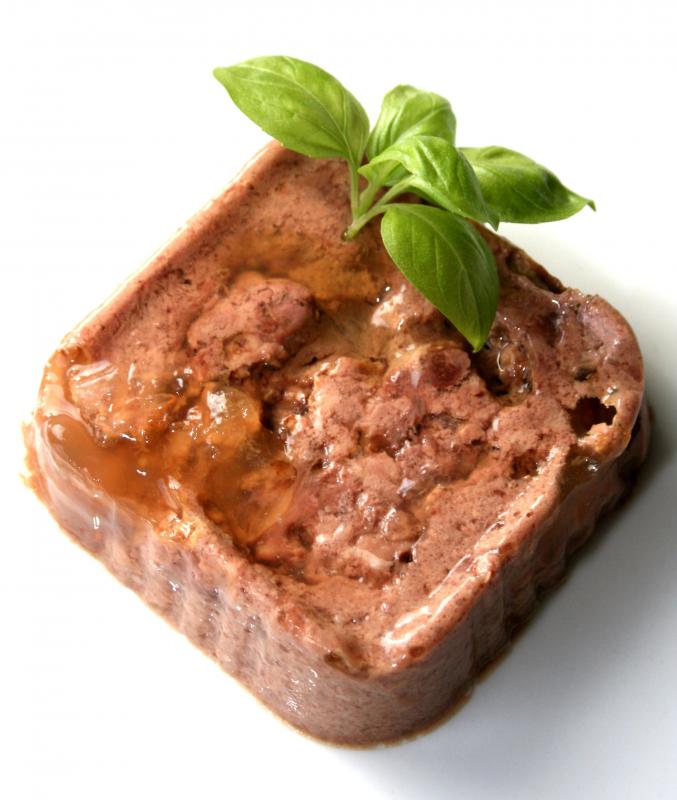 What is Hypoallergenic Food? (with pictures)